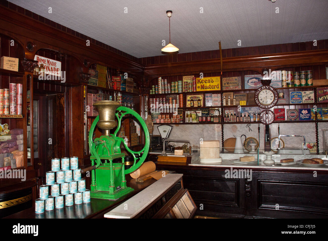 grocery store from the early 1900's Stock Photo - Alamy