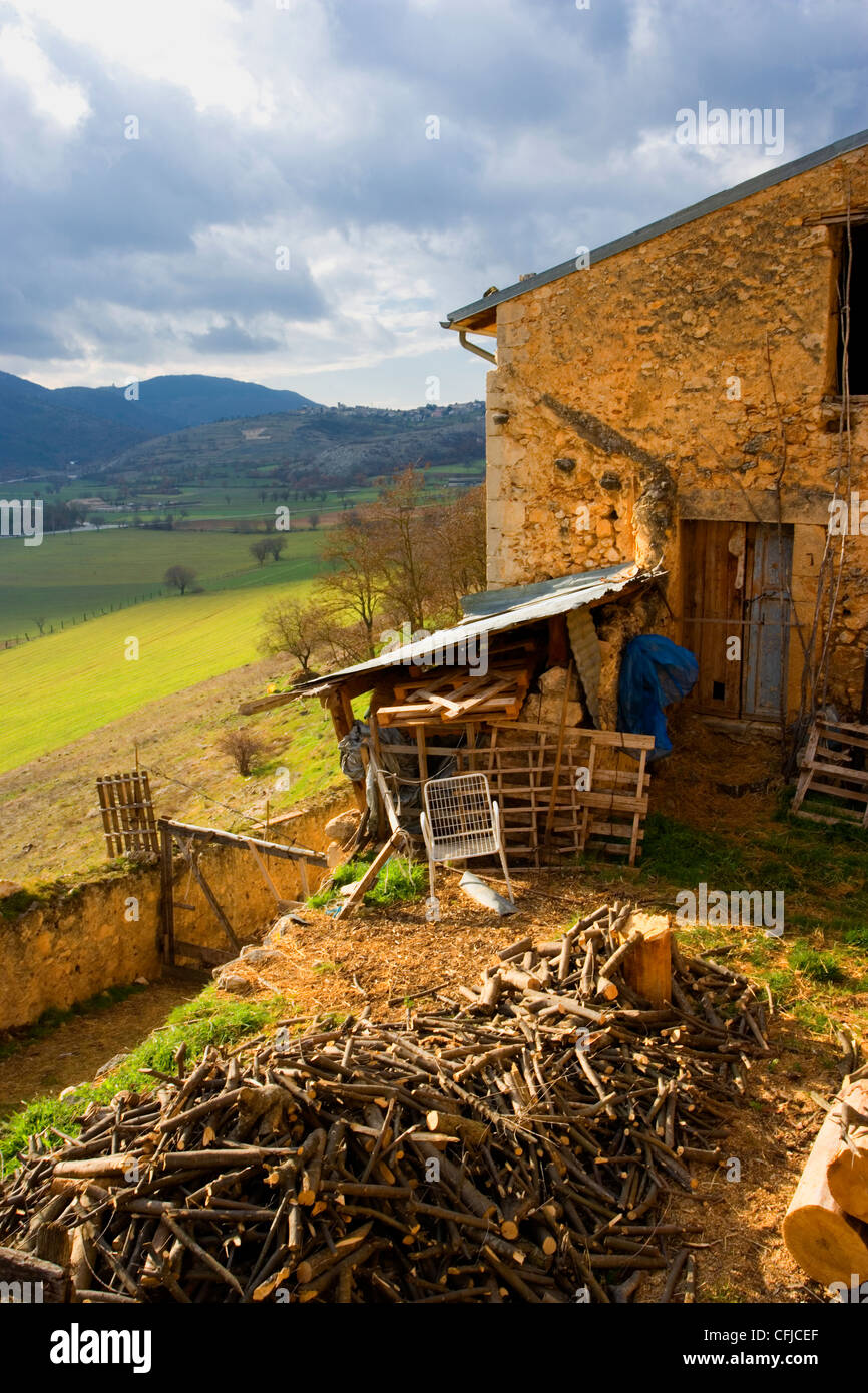Medieval tumbled down farmers shack hi-res stock photography and images ...