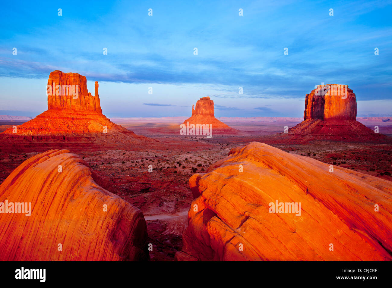West and East Mittens and Merrick Butte, Monument Valley Arizona, USA ...