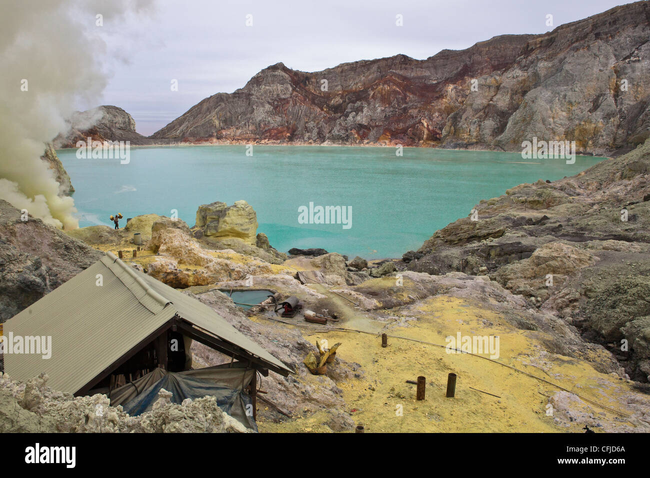 Sulfur workers at Kawa Ijen volcano in the sulfur mine, Kawa Ijen ...