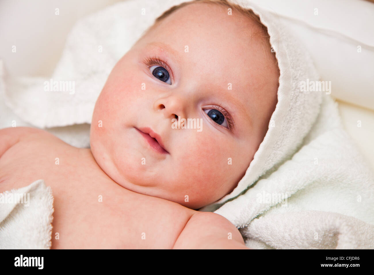 Creaming face hi-res stock photography and images - Alamy