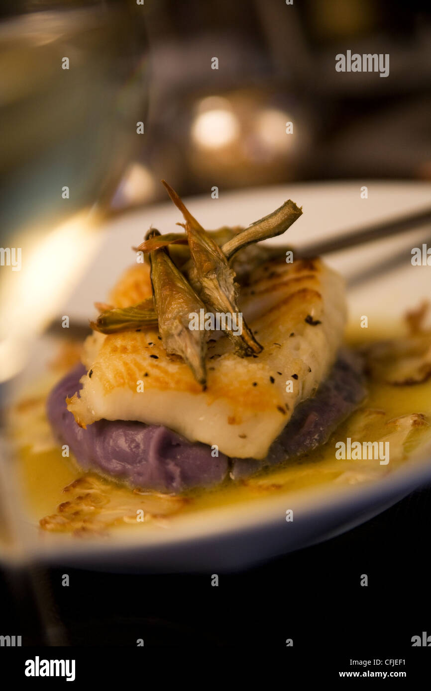 Charred fish hi-res stock photography and images - Alamy