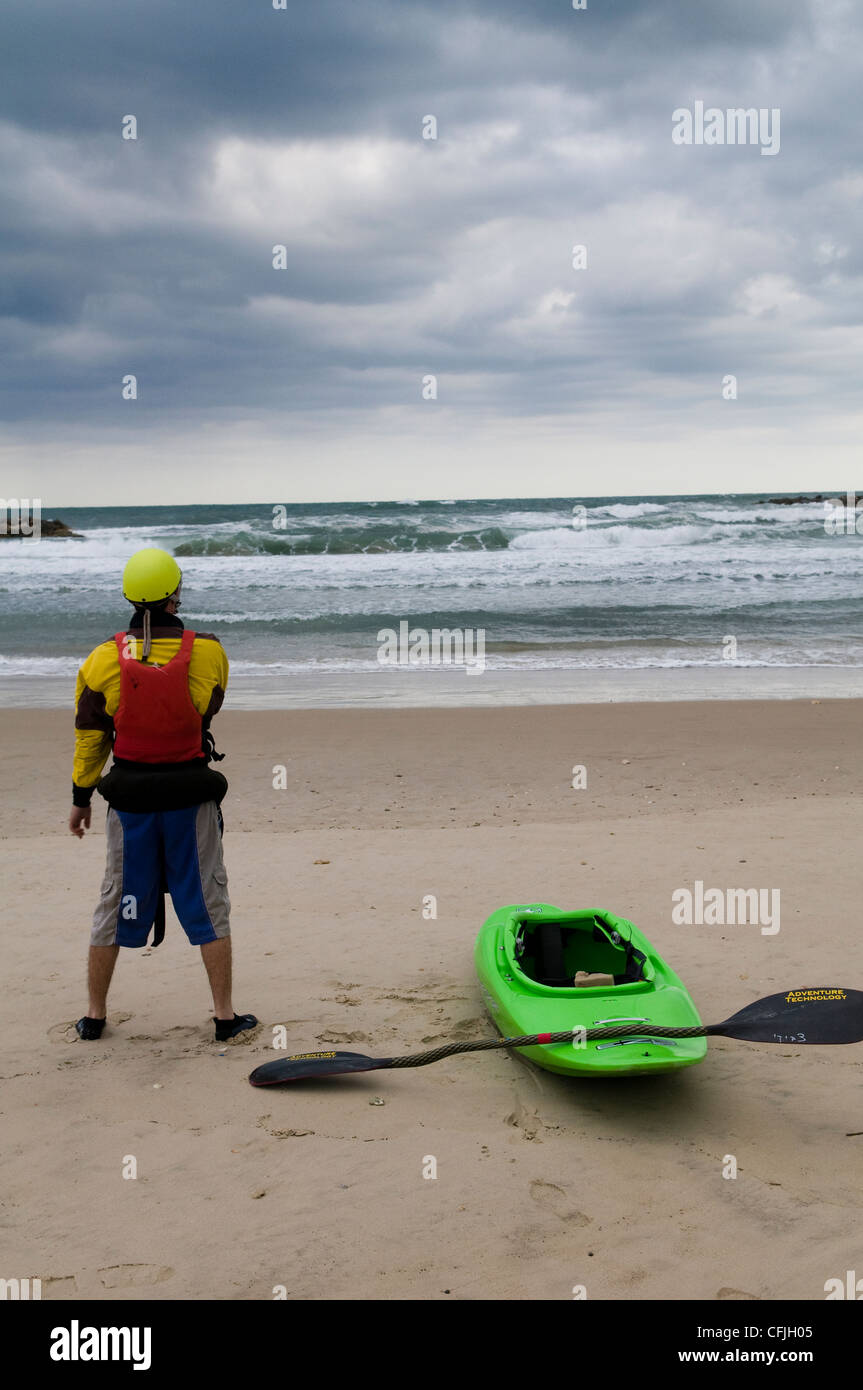 Going Kayaking on a wintery day Stock Photo - Alamy