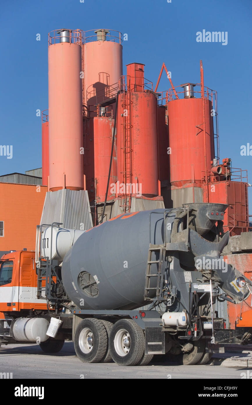 Cement truck industrial plant hi-res stock photography and images - Alamy