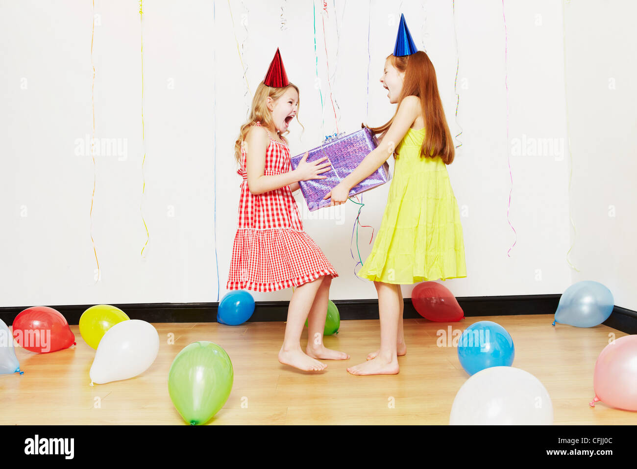 Bad girls fighting hi-res stock photography and images - Alamy