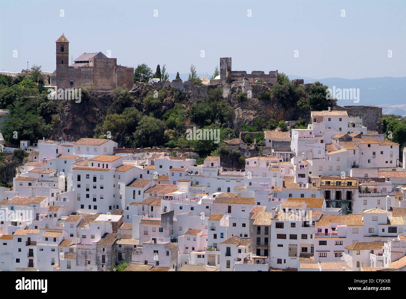 Village skylines hi-res stock photography and images - Alamy