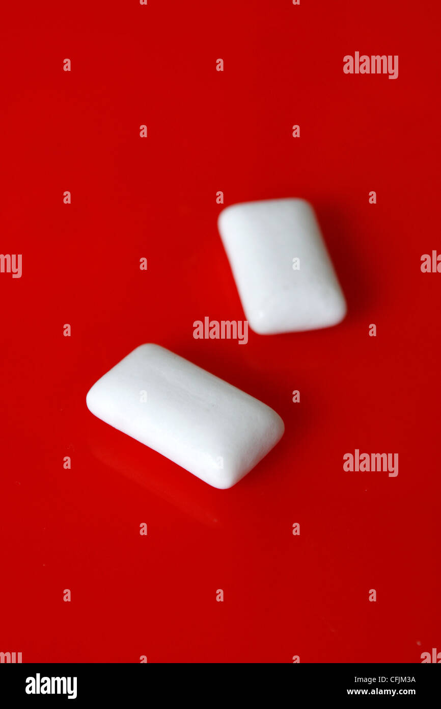White chewing gum hi-res stock photography and images - Alamy