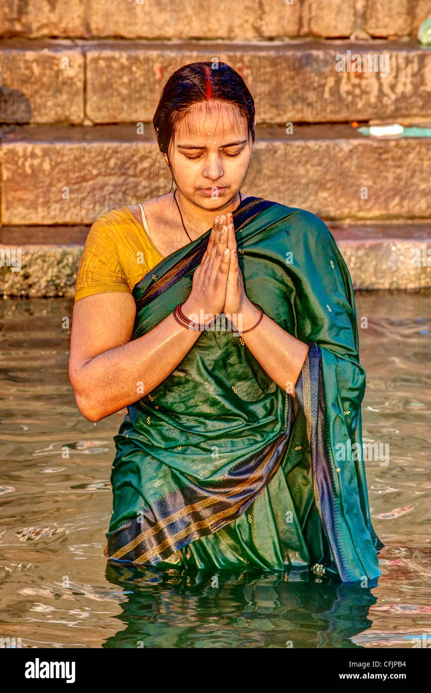 Female Hindu Pilgrim, Varanasi, Uttar Pradesh, India Stock Photo - Alamy