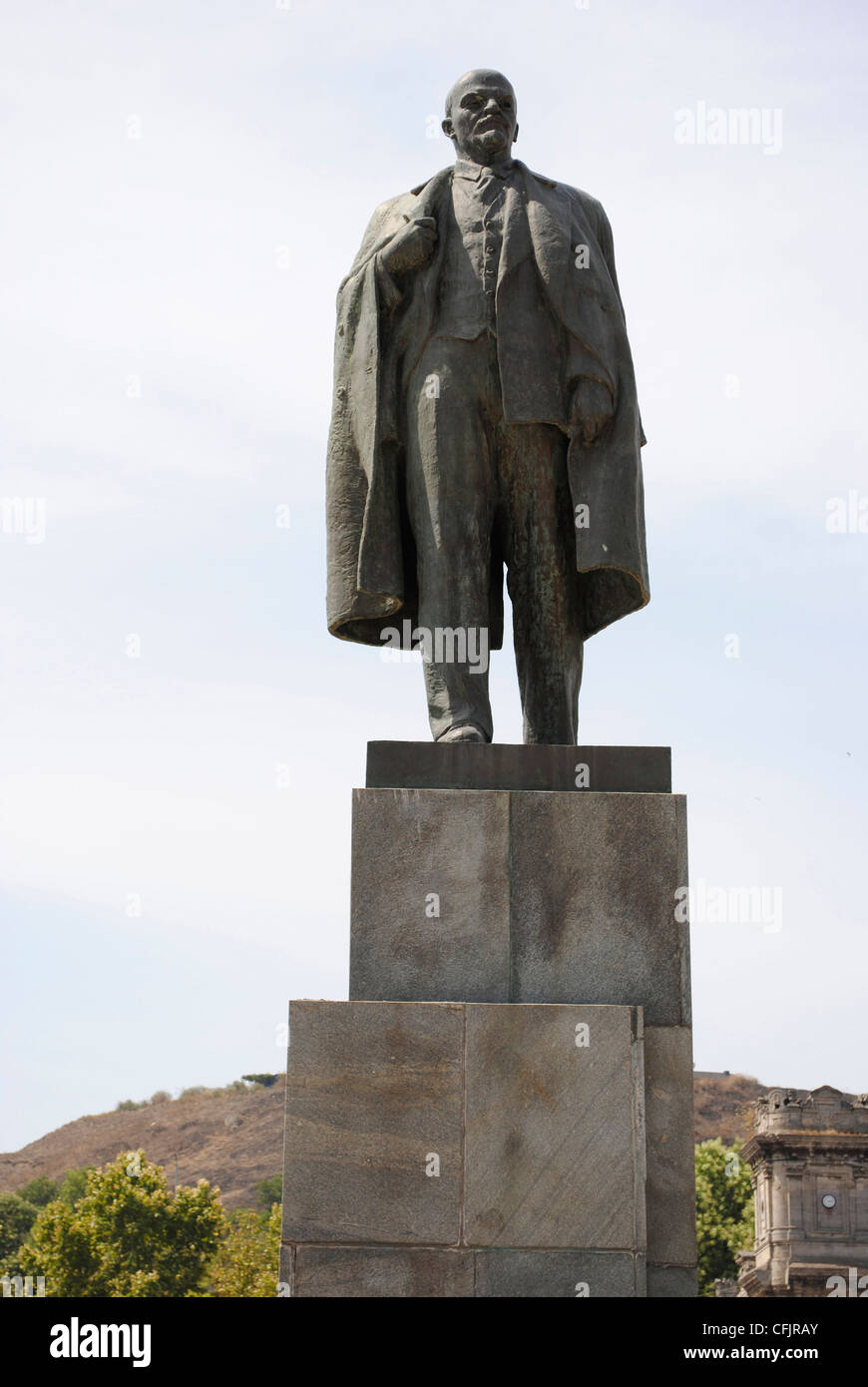 Russian communist statue hi-res stock photography and images - Alamy