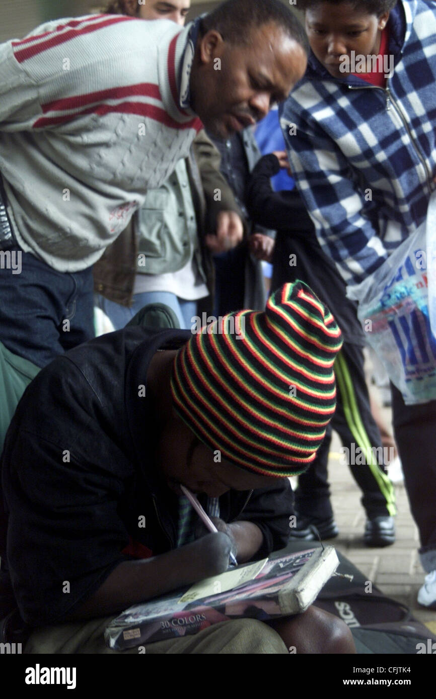 Disable, Zithulele Dlamini attracted some people with his potrait at ...