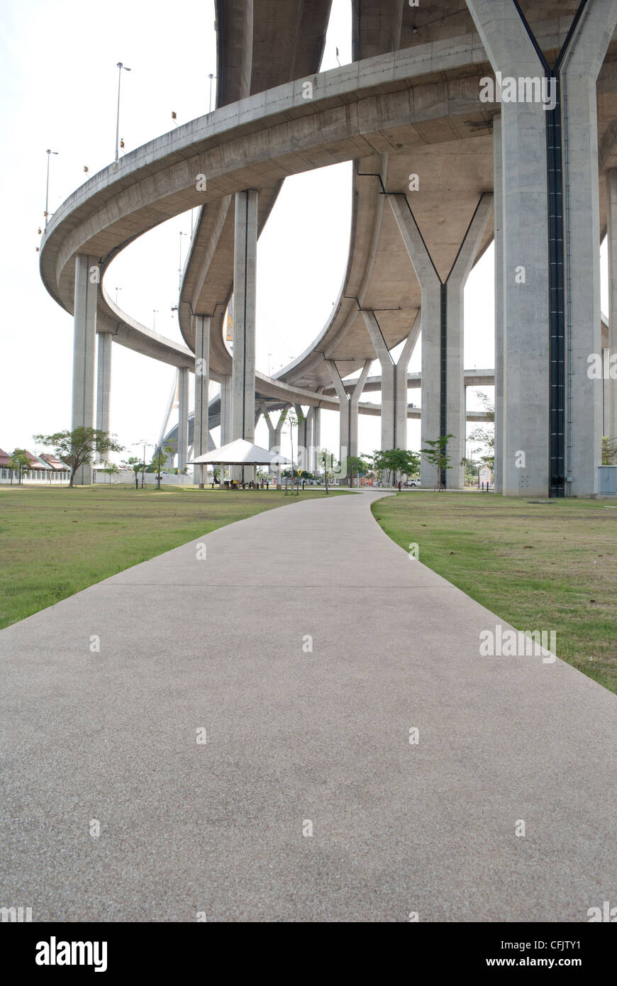 Merge road hi-res stock photography and images - Alamy