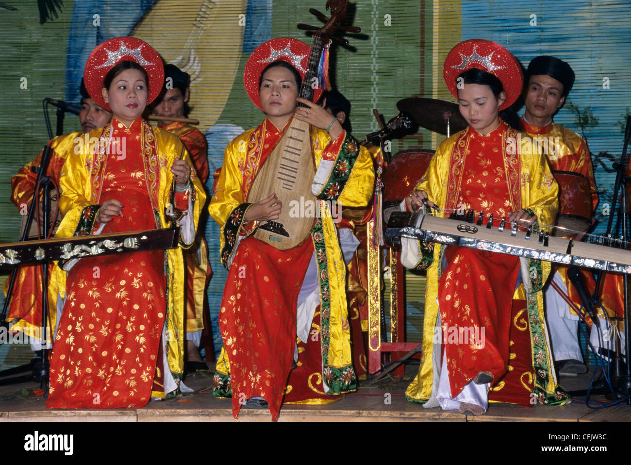 Traditional Vietnamese musicians, Vietnam, Indochina, Southeast Asia ...