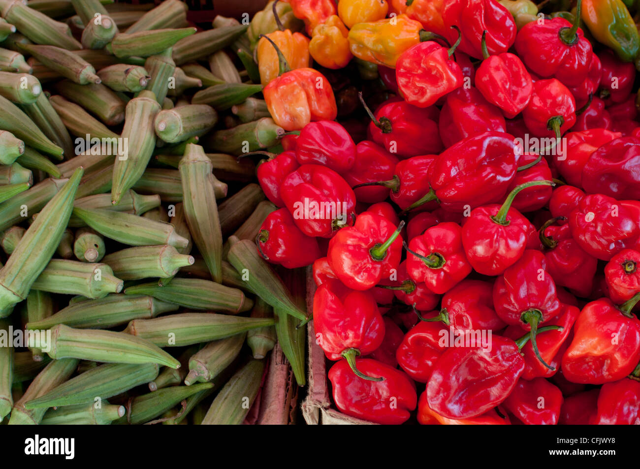 Okra market hi-res stock photography and images - Alamy