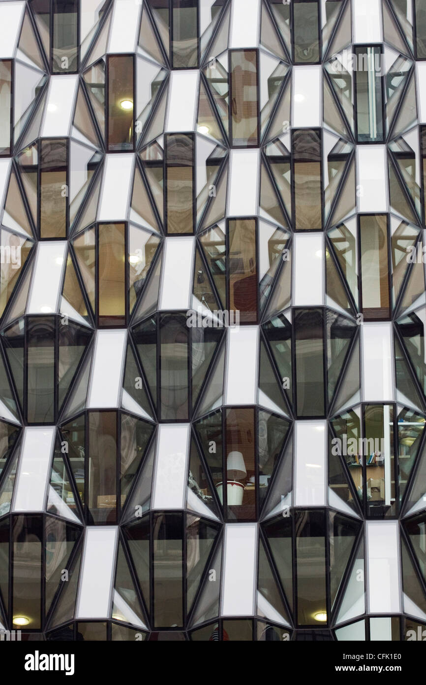 Window pods abstract patterns Oxford Street facade by Future Systems ...