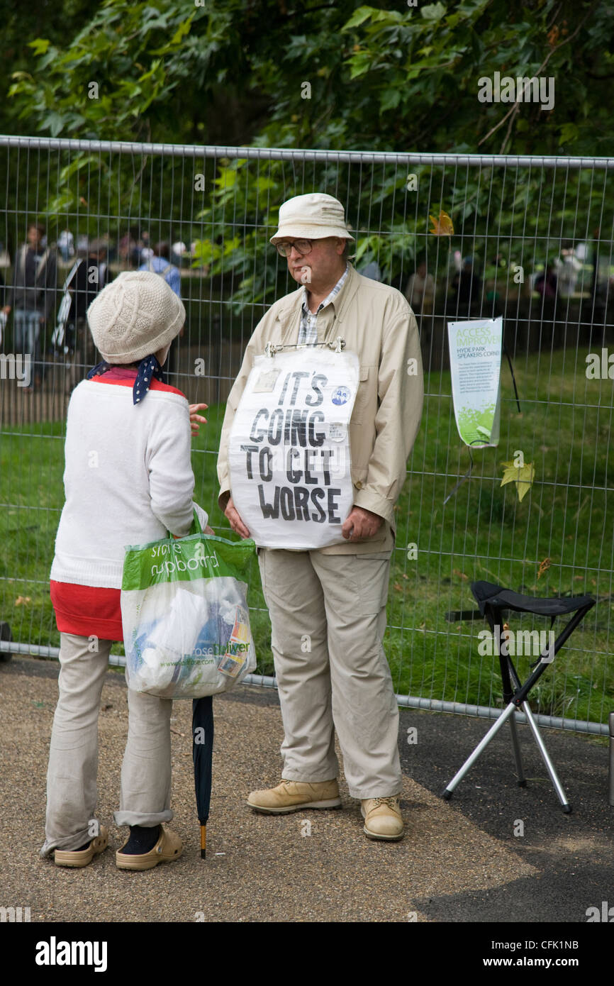 Glum hi-res stock photography and images - Alamy