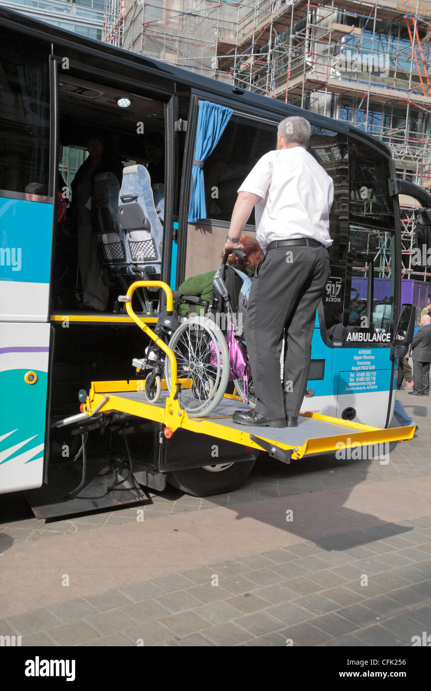 Wheelchair bus lift hi-res stock photography and images - Alamy