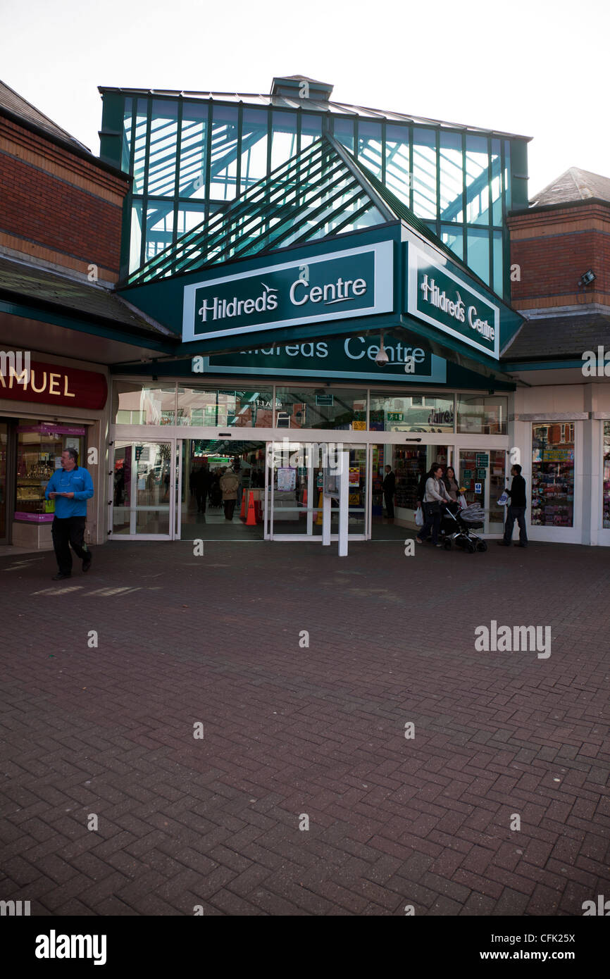 skegness town hildreds high street shopping centre exterior shop units ...