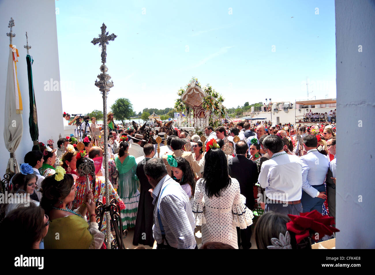 Pilgrimage crowd hi-res stock photography and images - Alamy