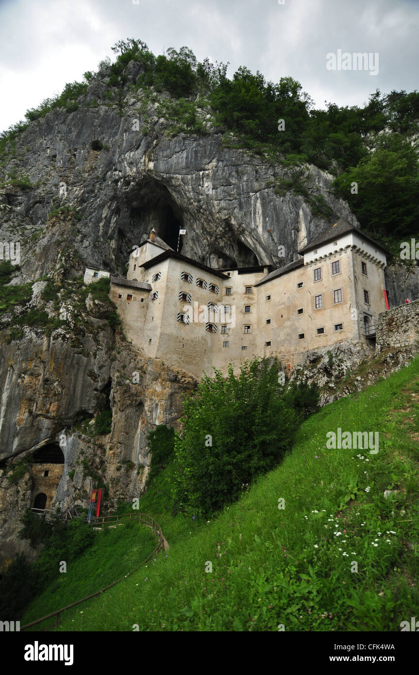 Predjama grad hi-res stock photography and images - Alamy