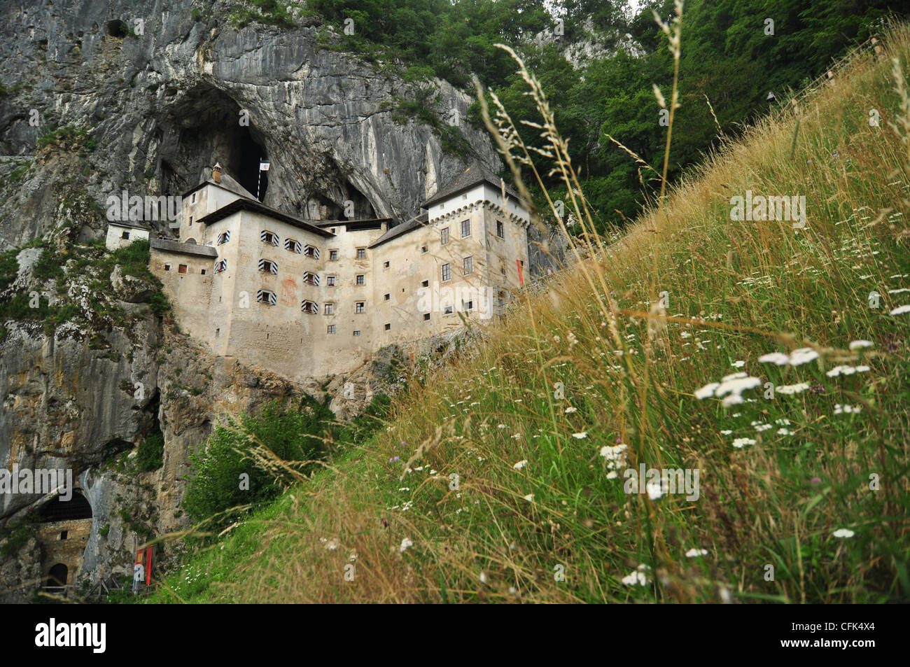 Predjama grad hi-res stock photography and images - Alamy