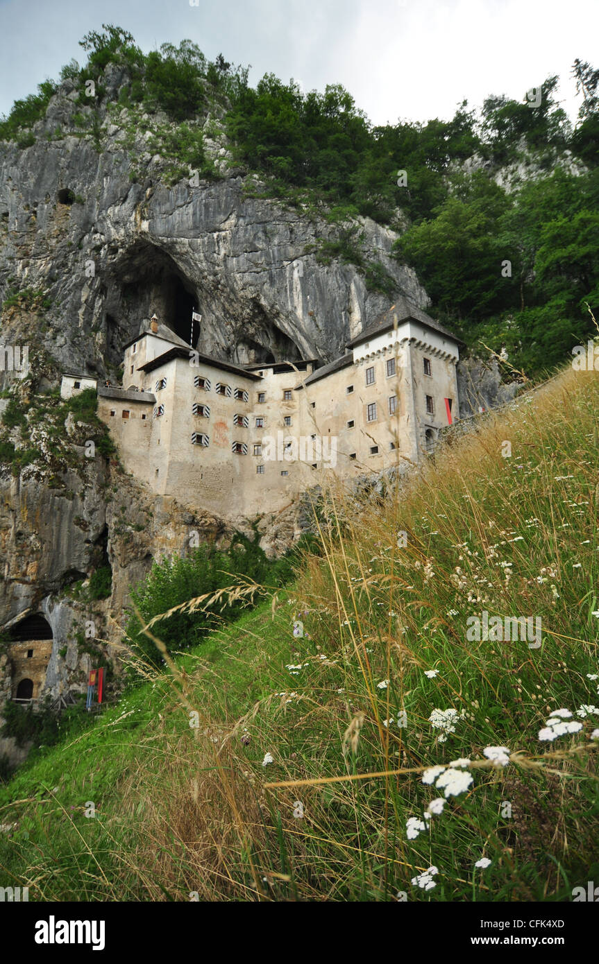 Predjama grad hi-res stock photography and images - Alamy