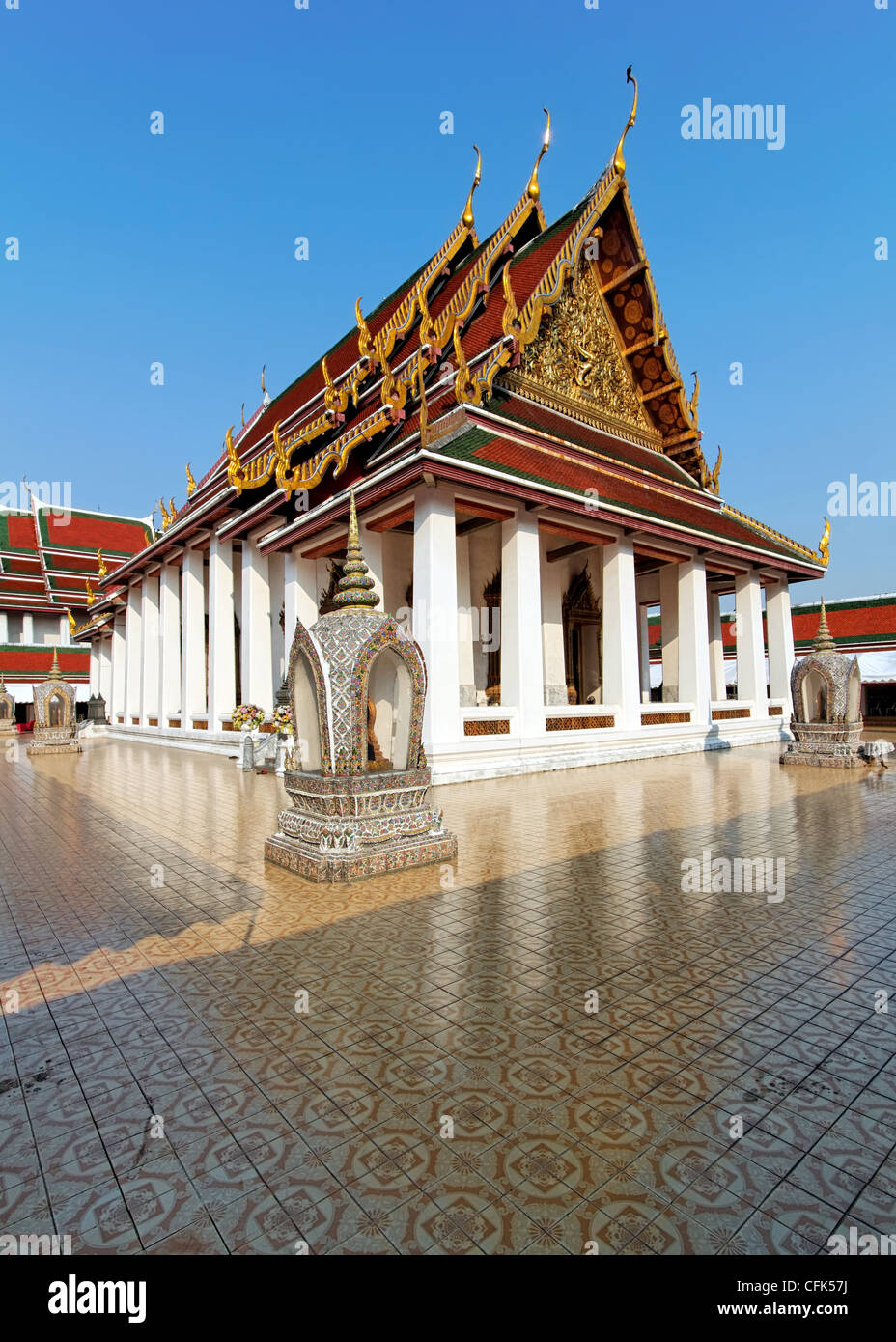 Ubosot (Prayer Hall) of Wat Saket | Bangkok Stock Photo - Alamy