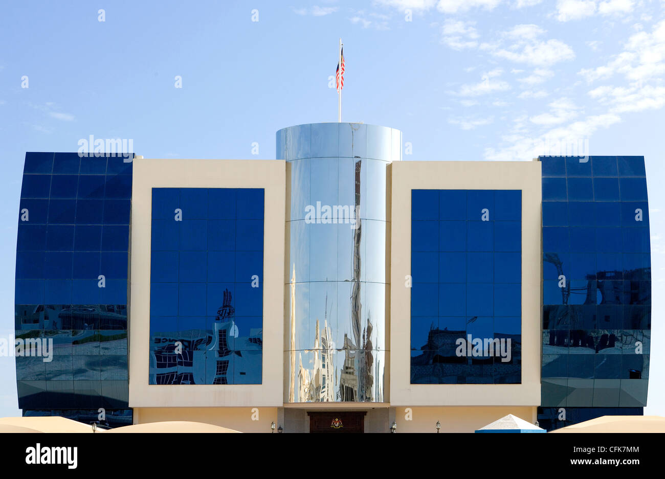 Bahrain palace hi-res stock photography and images - Alamy