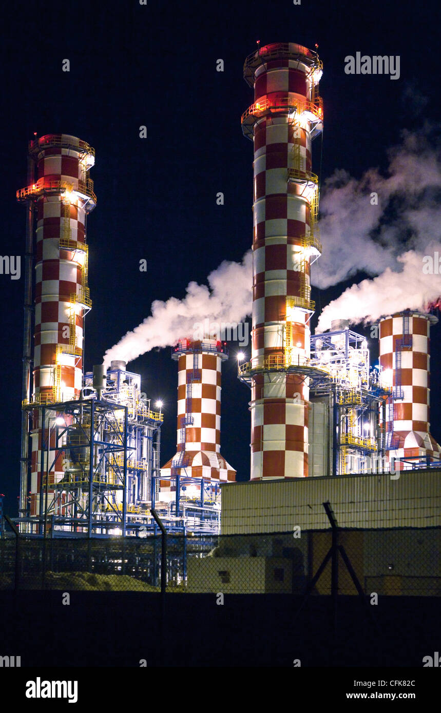 Bahrain, Muharraq, the Hidd industrial area Stock Photo - Alamy