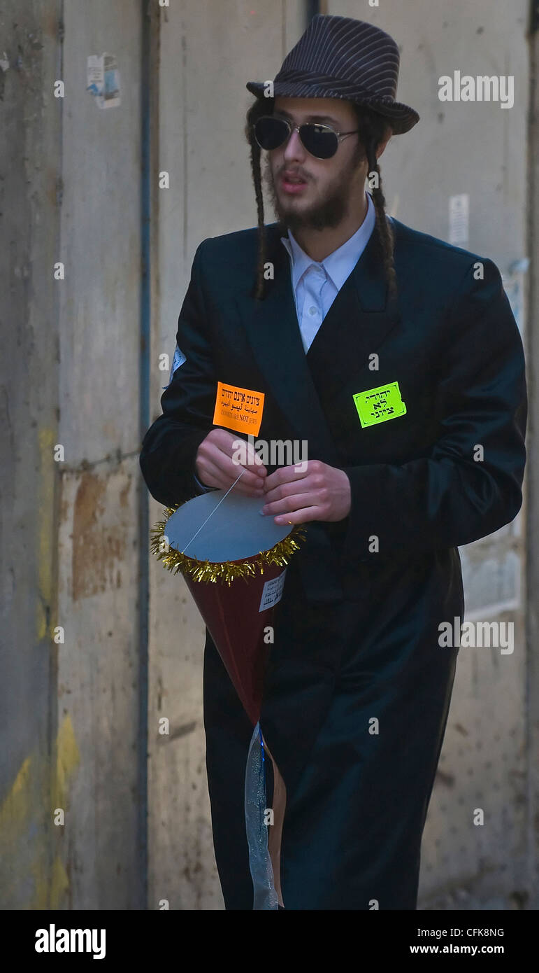 Ultra Orthodox man during Purim in Mea Shearim Jerusalem Stock Photo ...