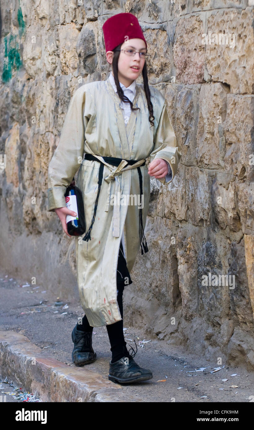 Ultra Orthodox man during Purim in Mea Shearim Jerusalem Stock Photo ...