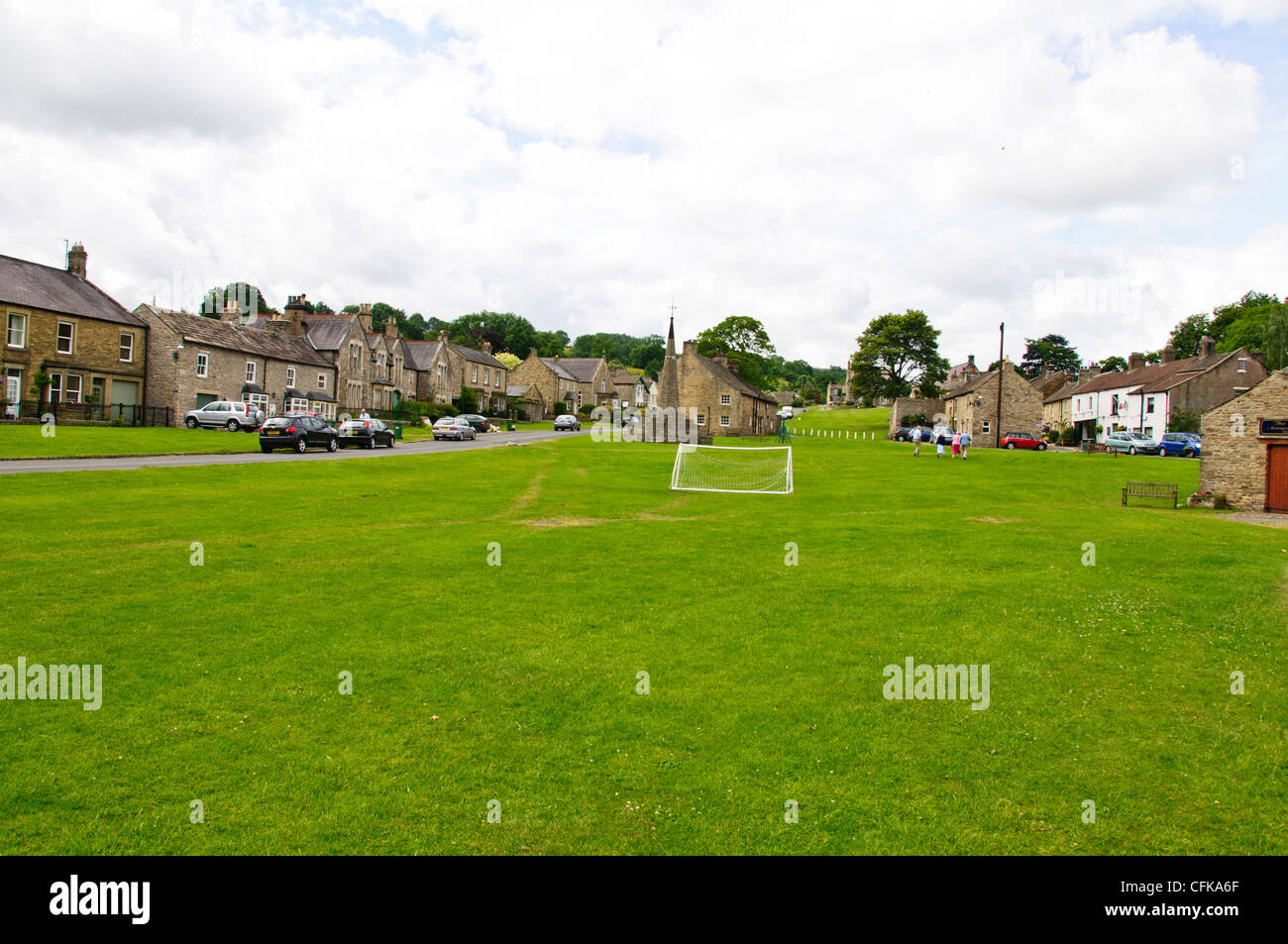 West burton village green hi-res stock photography and images - Alamy