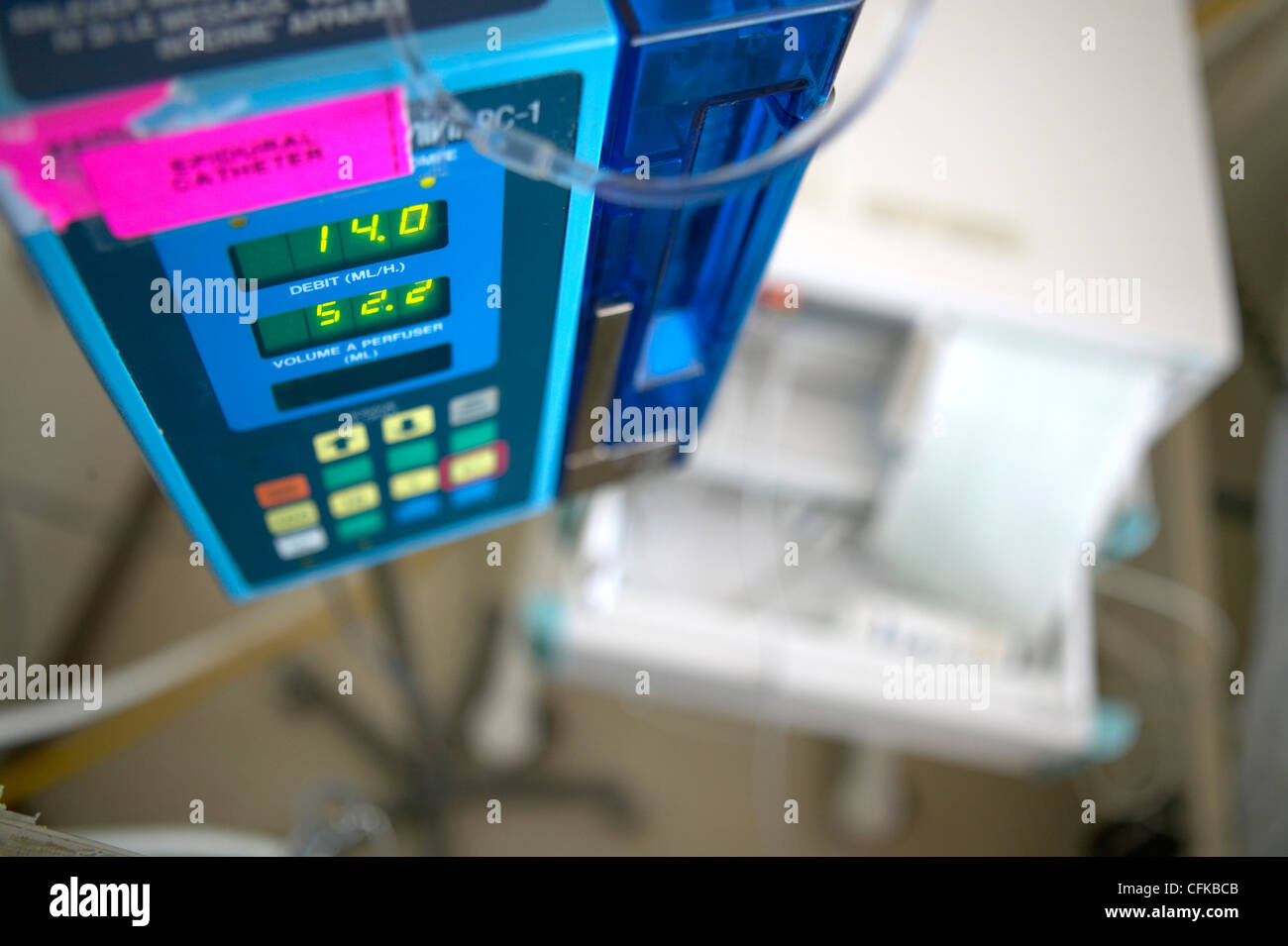 Iv drip machine hi-res stock photography and images - Alamy