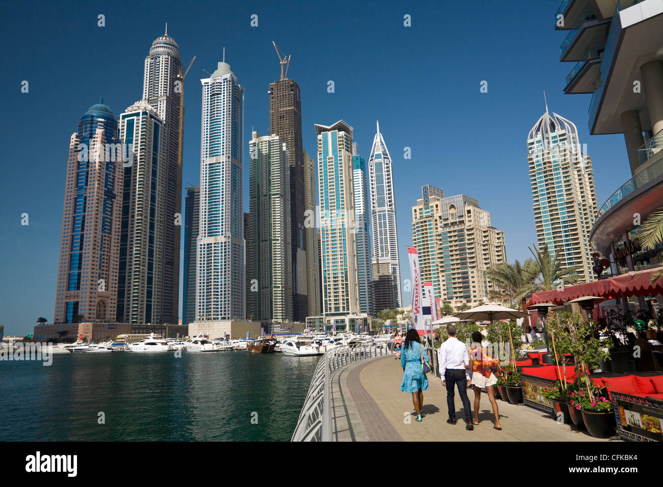 Dubai marina walk hi-res stock photography and images - Alamy