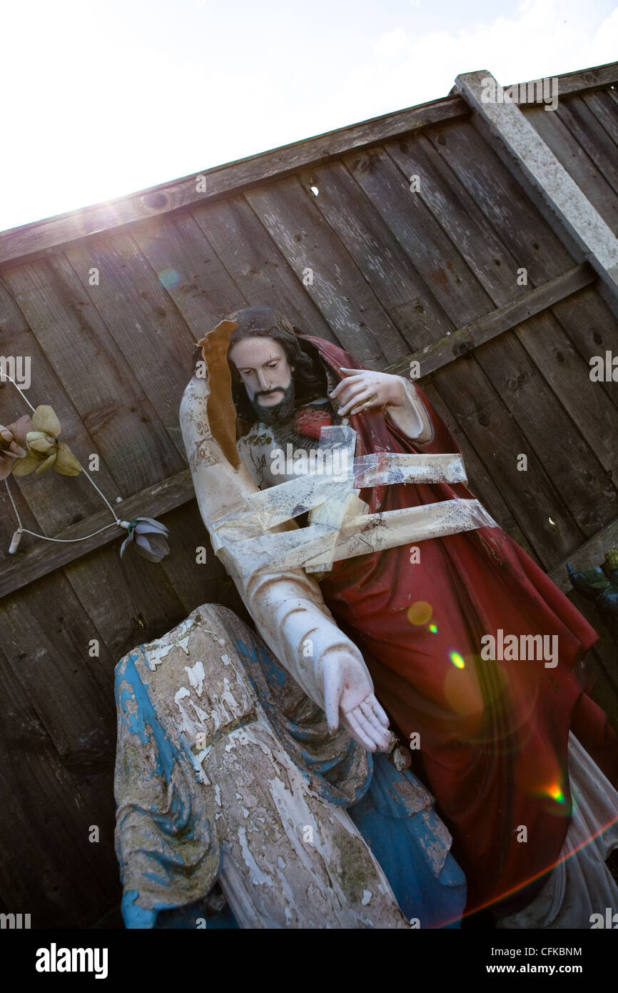 DALE FARM, BASILDON, ESSEX, UK, 19/09/2011. Broken statues of Christ ...