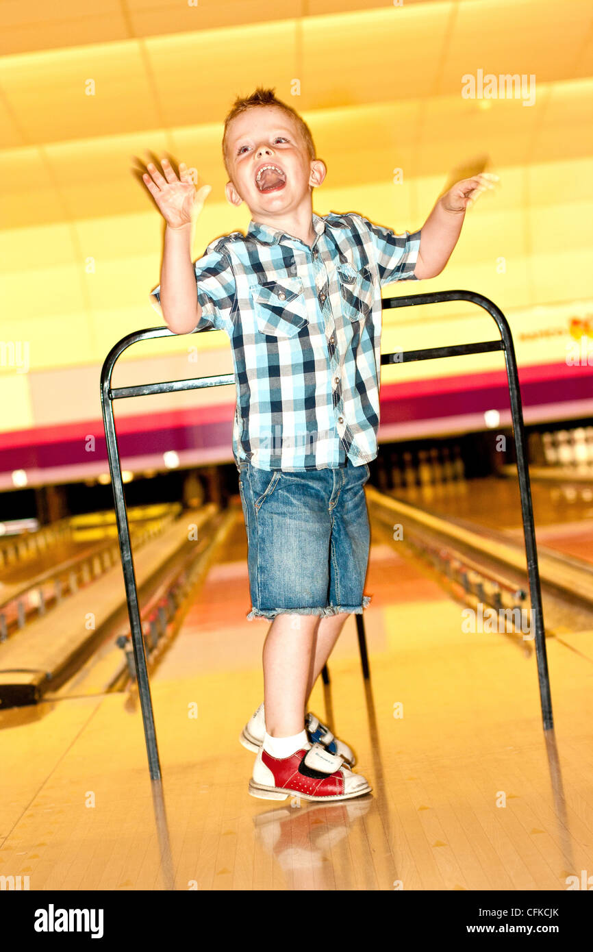 Ten pin bowling strike hi-res stock photography and images - Alamy