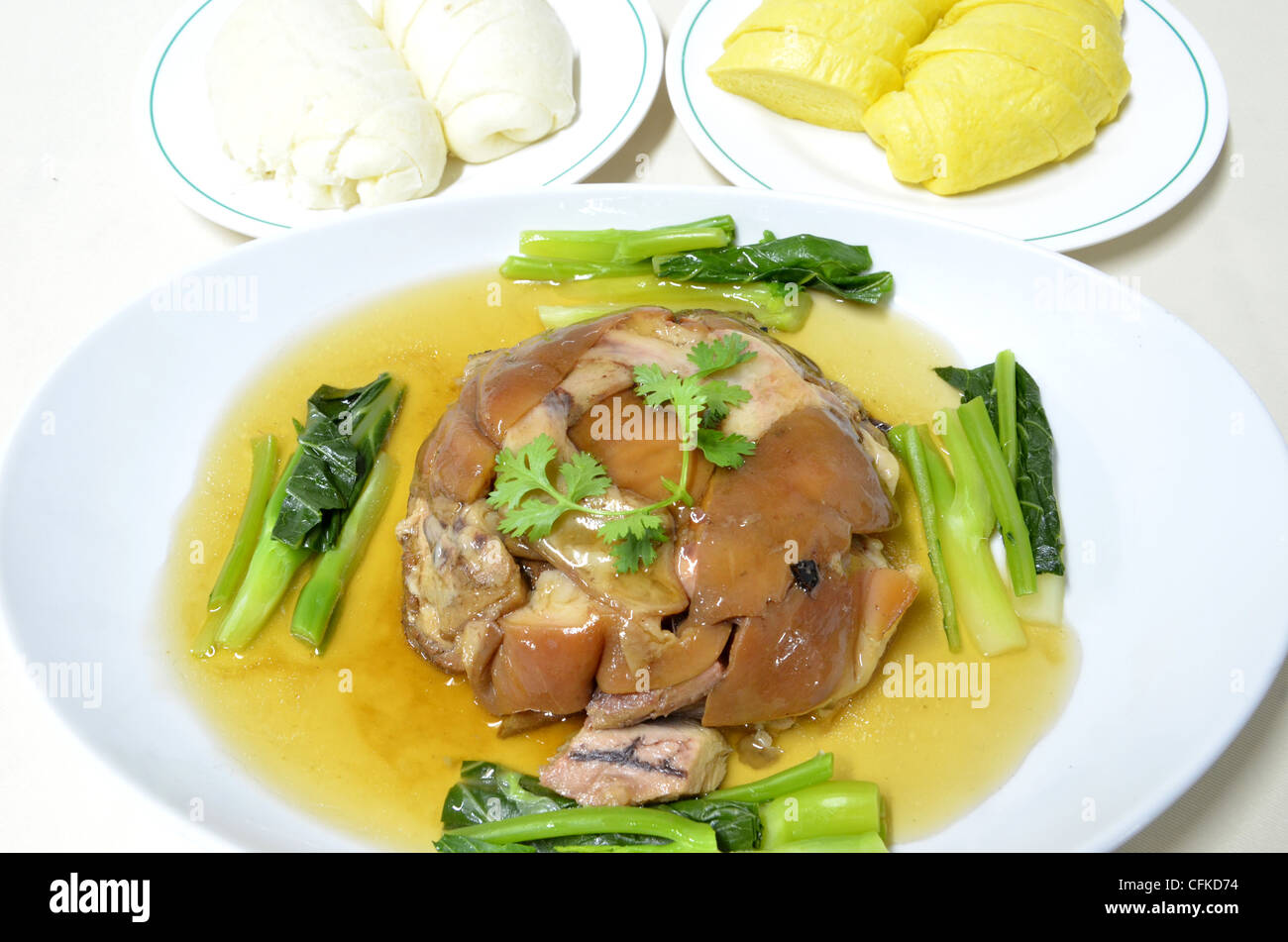 Yellow steamed buns hi-res stock photography and images - Alamy