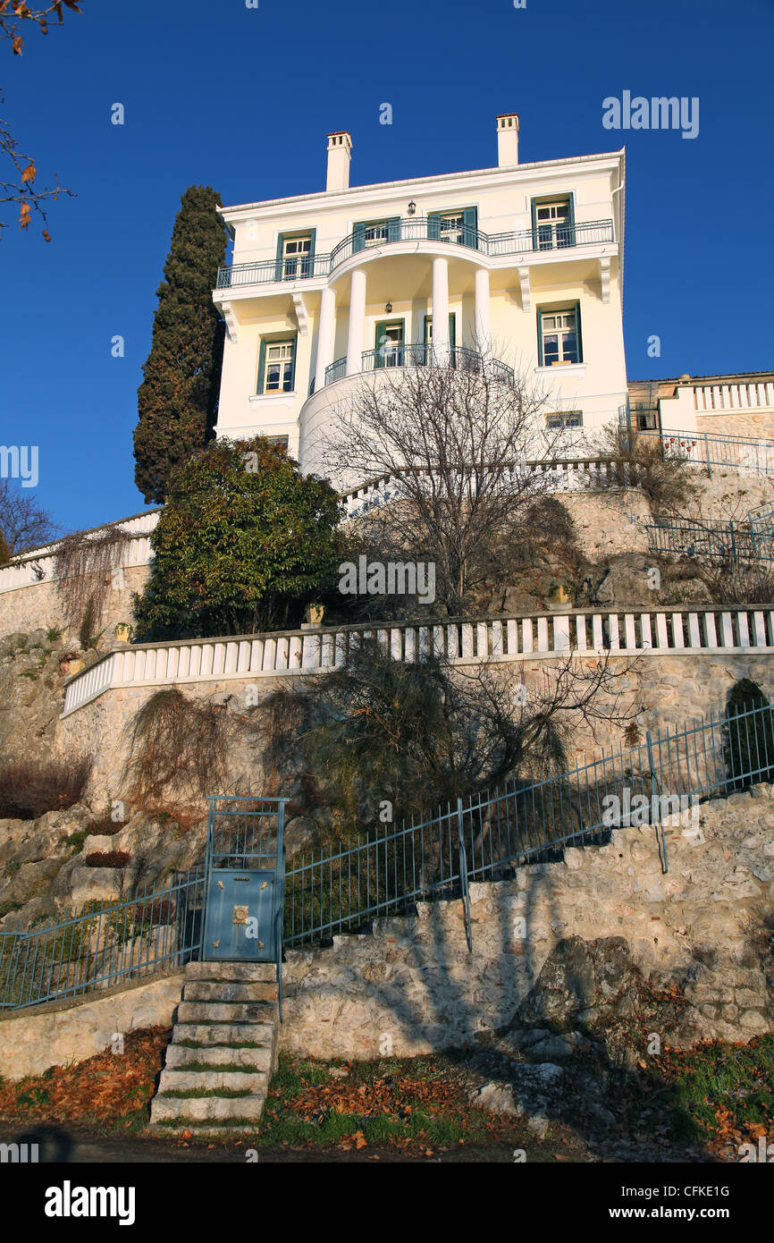 Beautiful mansion hi-res stock photography and images - Alamy