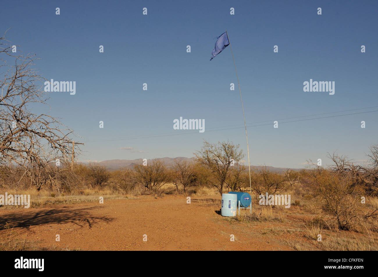 A water station by Humane Borders provides water to undocumented ...