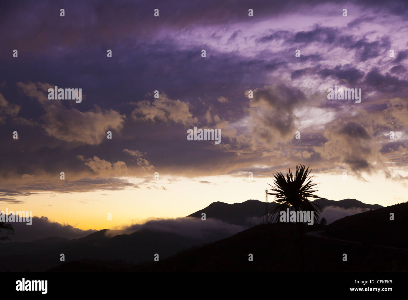 Brooding weather hi-res stock photography and images - Alamy