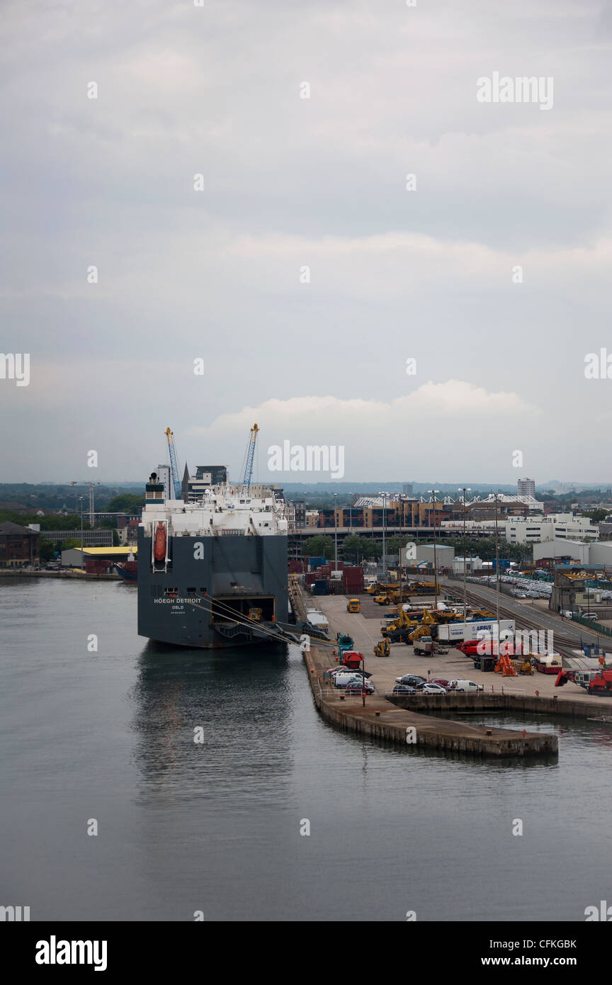 A container ship docked in the port of in Southampton, England Stock ...
