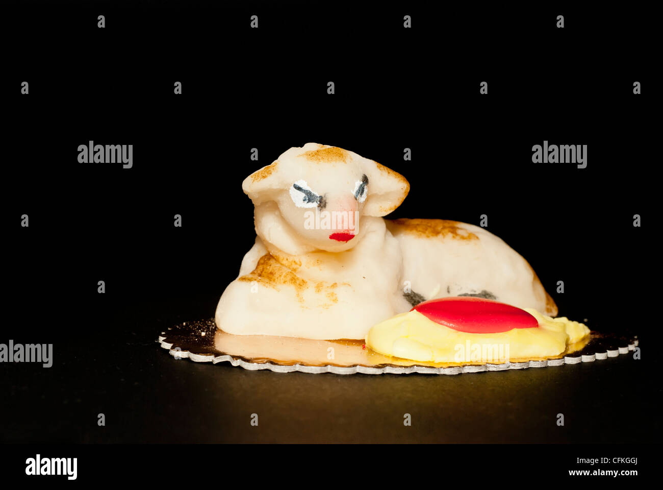 Homemade marzipan Sheep cake, Easter cake typical in Sicily, isolated ...