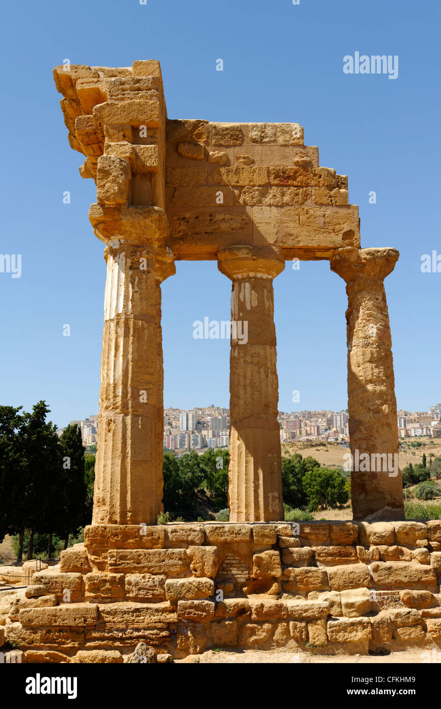 Dioscuri, castor and pollux greece hi-res stock photography and images ...