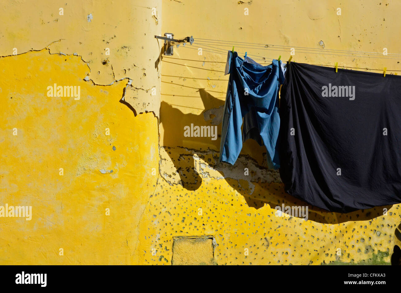 Drying paint hi-res stock photography and images - Alamy