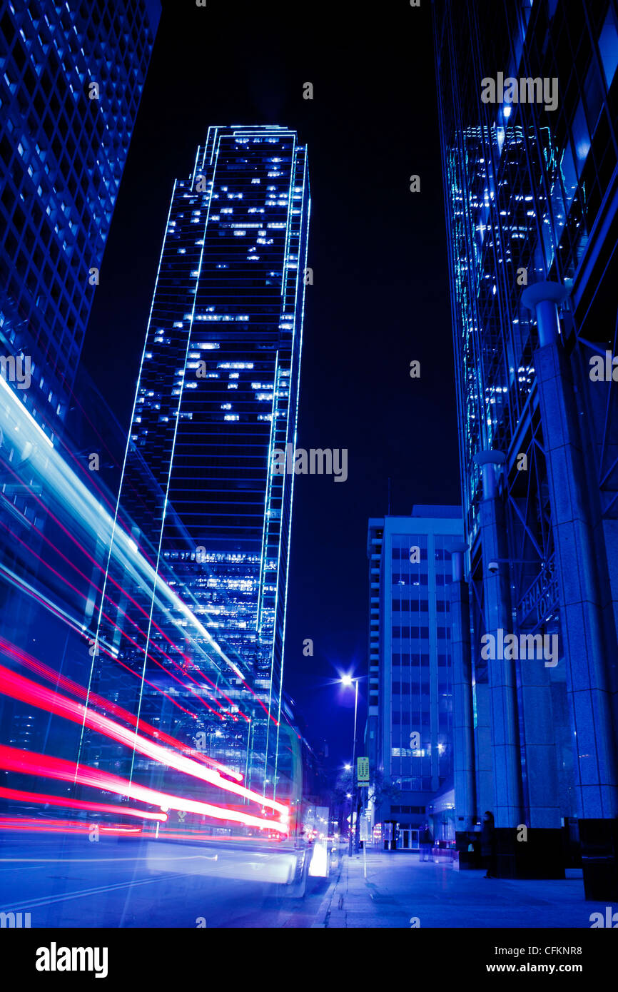 Traffic at night in downtown Dallas Stock Photo - Alamy