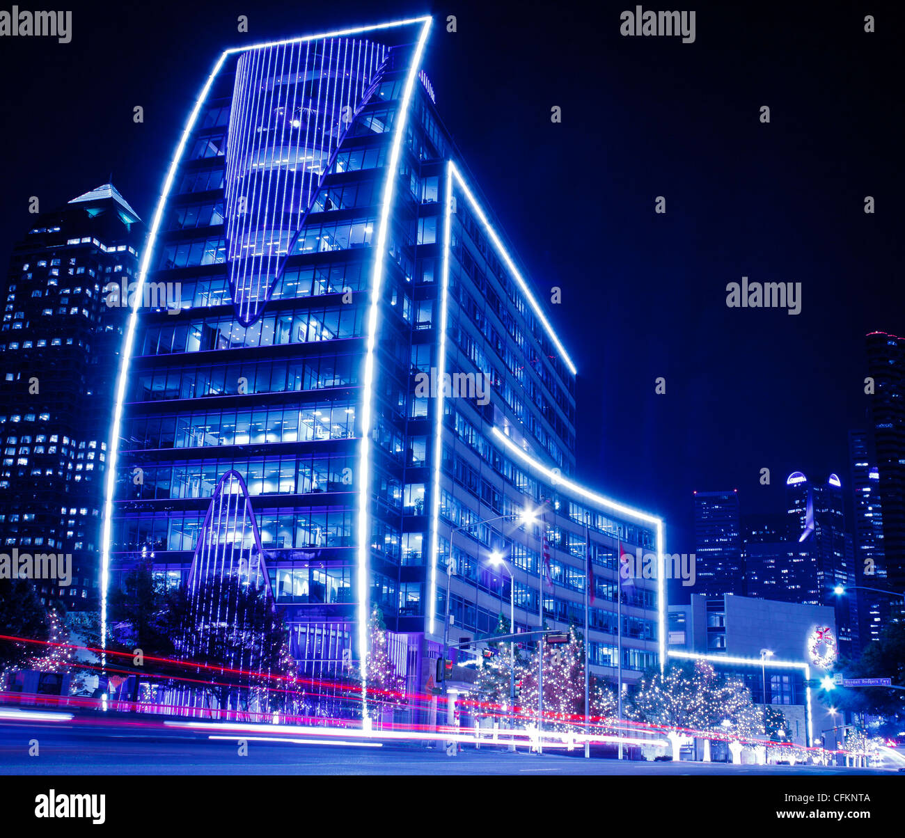 Traffic at night in downtown Dallas Stock Photo - Alamy