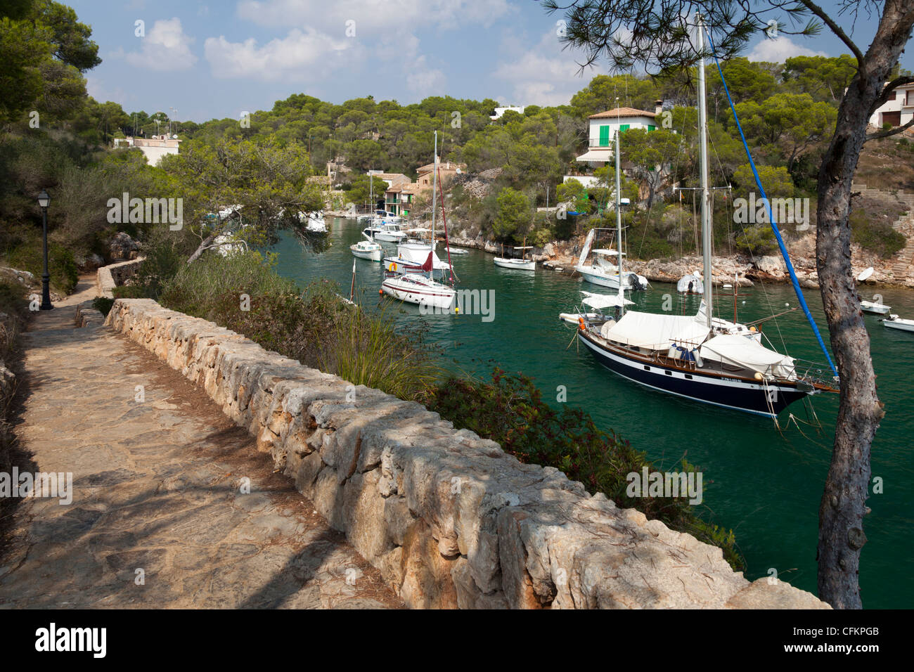Harbor harbour majorca spain hi-res stock photography and images - Alamy