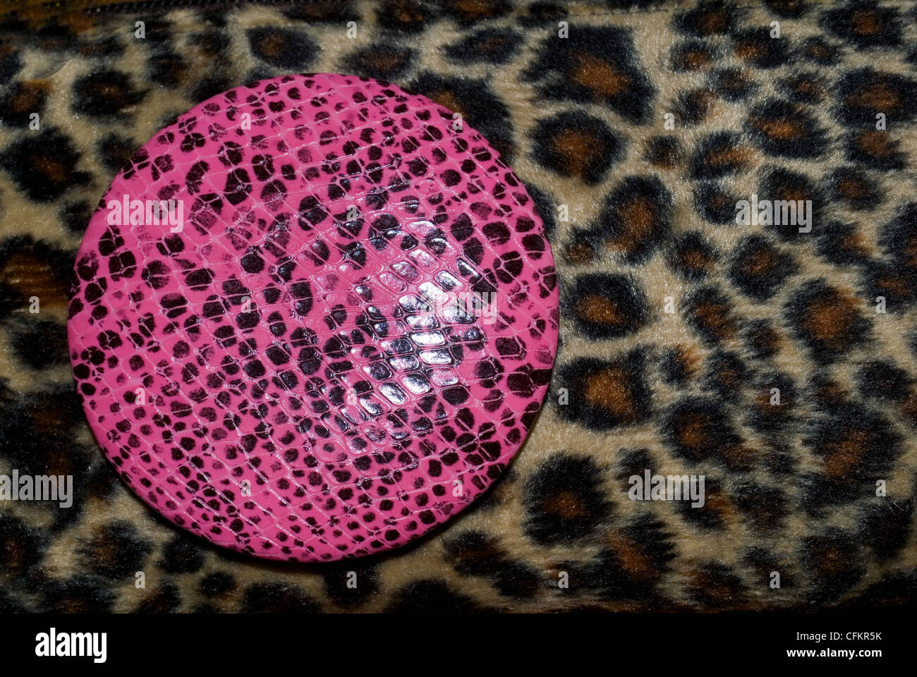 Color animal prints hi-res stock photography and images - Alamy