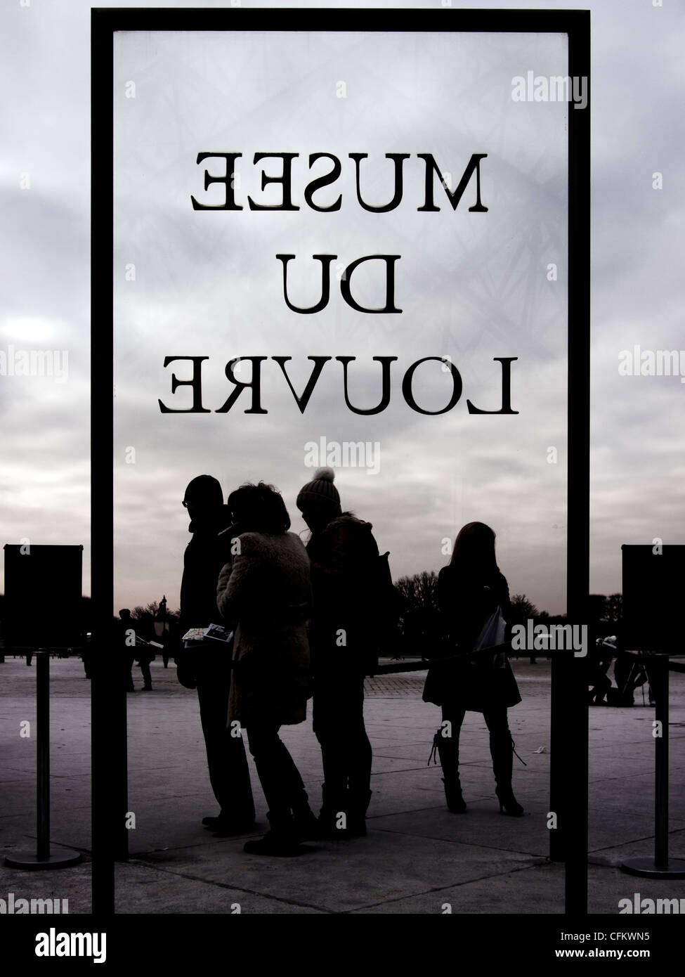 Louvre museum entrance sign hi-res stock photography and images - Alamy