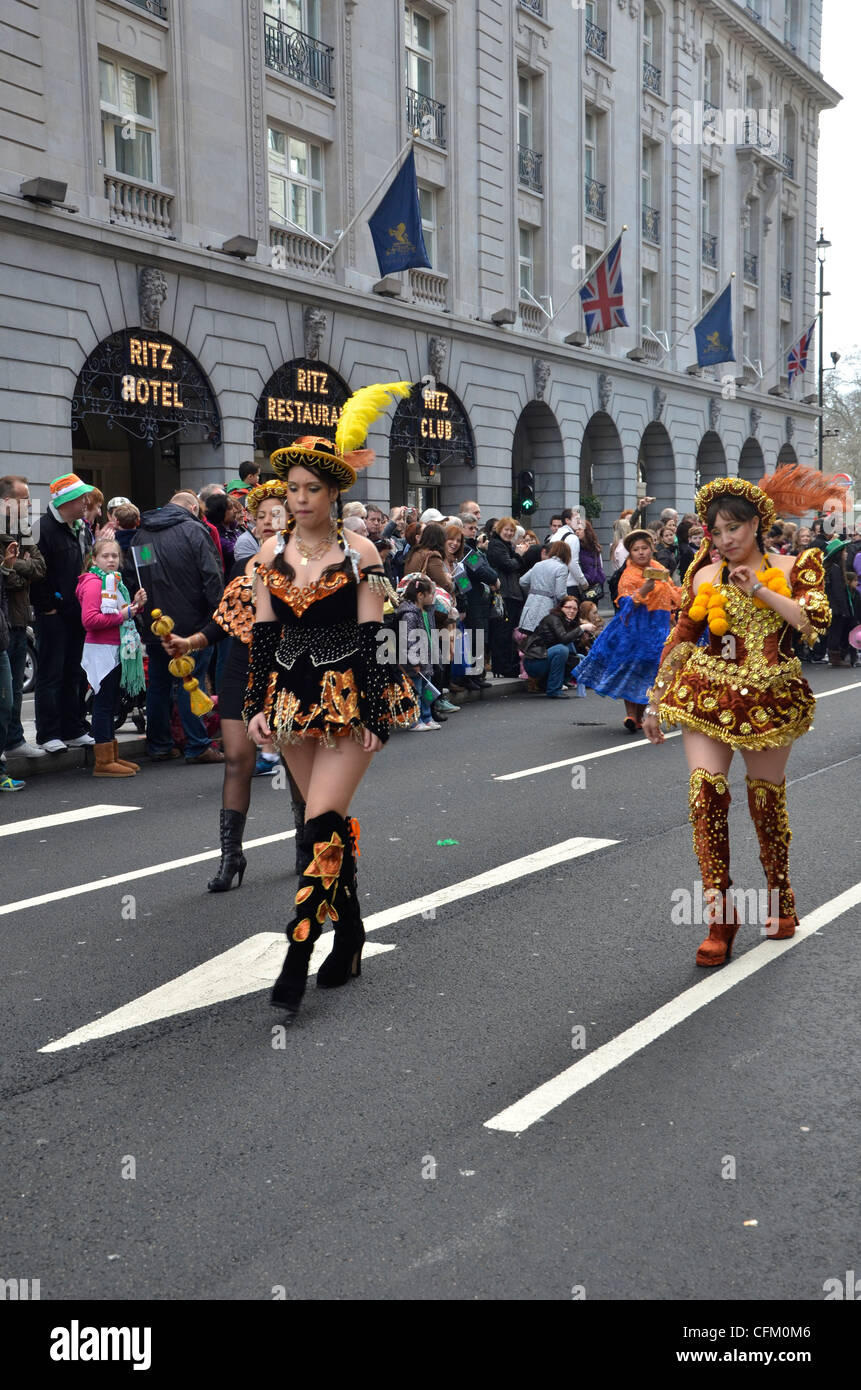 RITZ Hotel - St Patrick's Day parade, London 2012 Stock Photo - Alamy