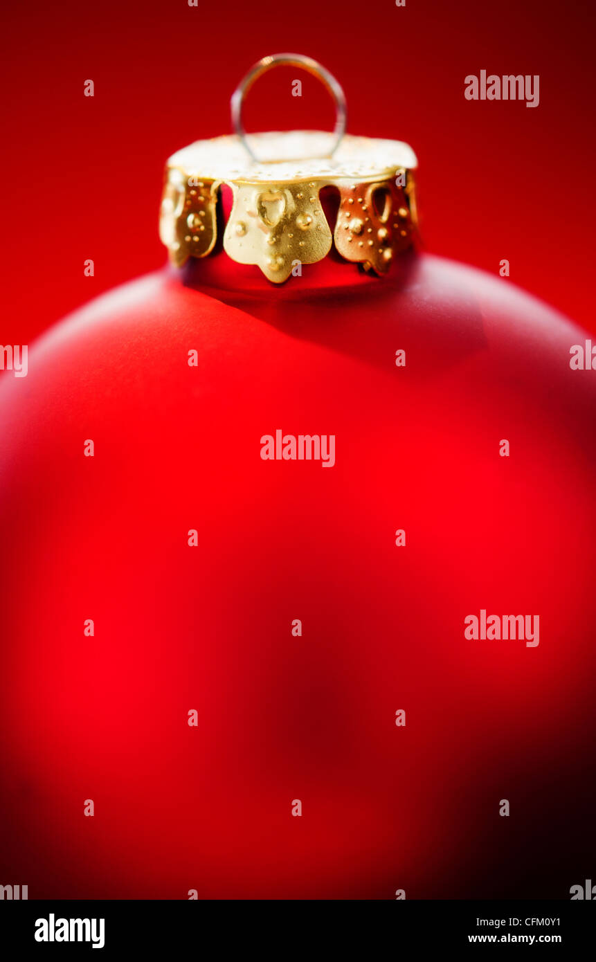 Simple christmas ball hi-res stock photography and images - Alamy
